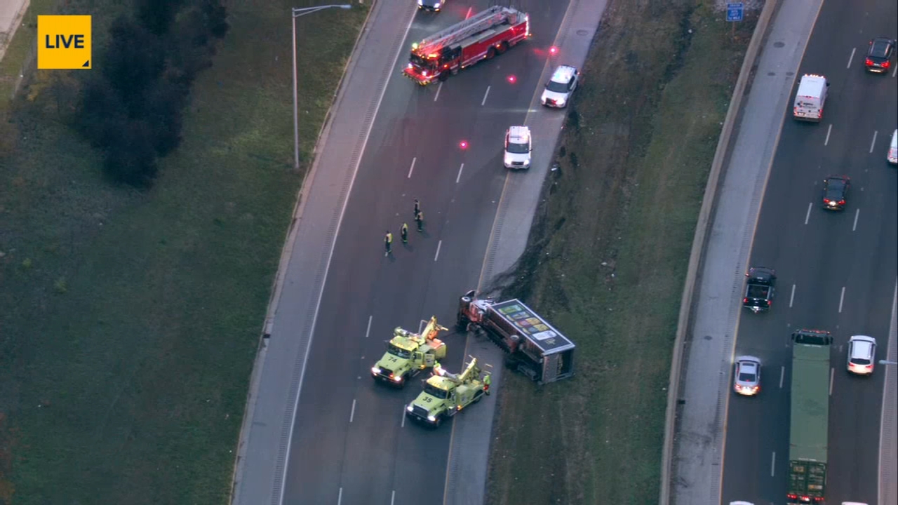 Chicago traffic, today: Chopper 7 over box truck crash on I-57 near ...