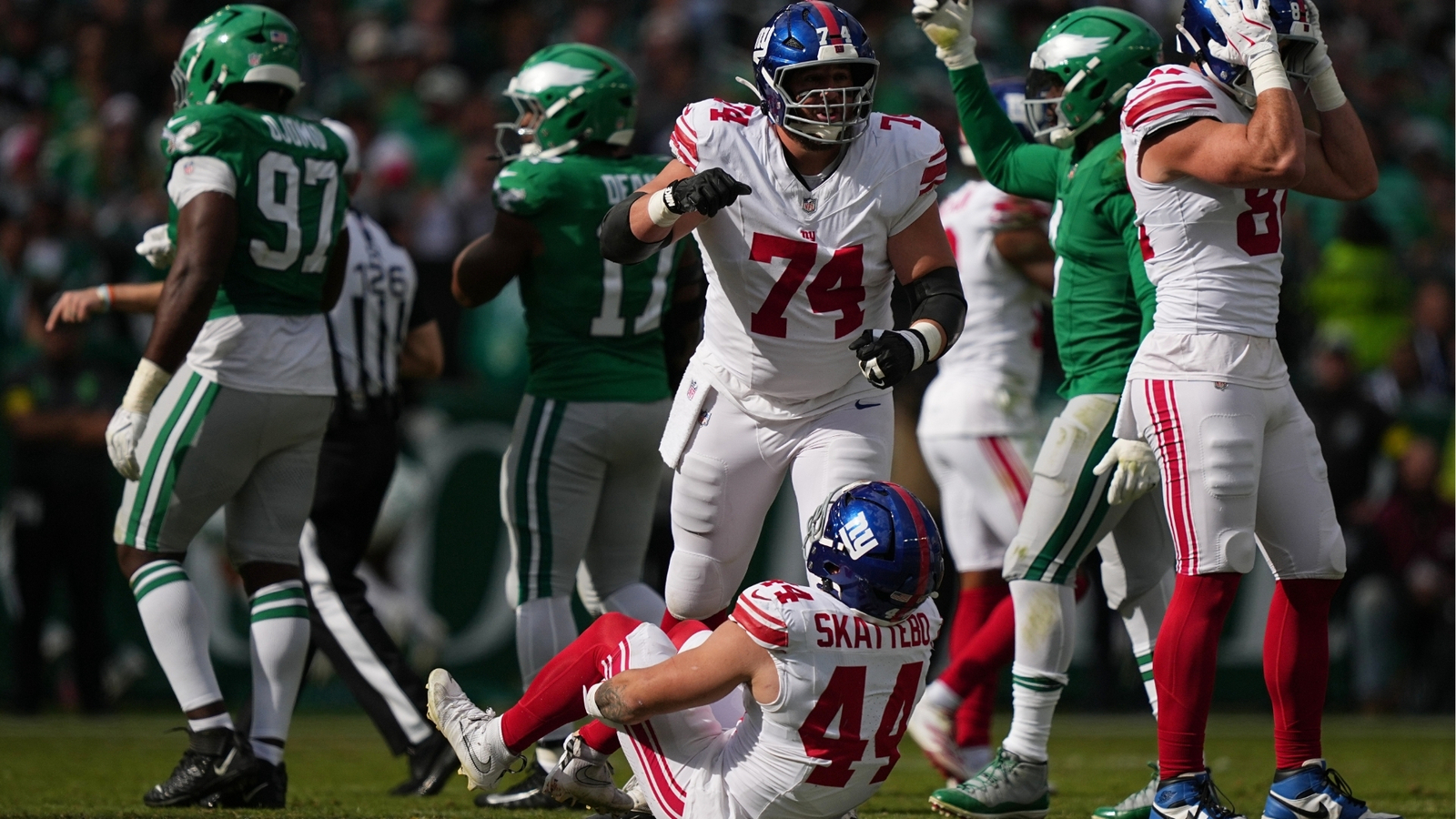 Giants rookie running back Cam Skattebo suffers dislocated right ankle ...