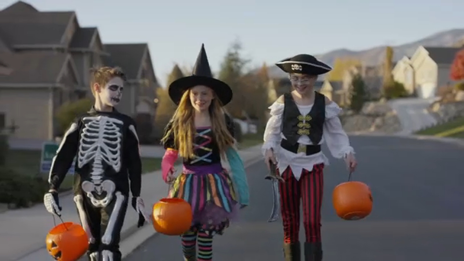 Halloween 2025: Why candy is getting more expensive and less chocolate ...