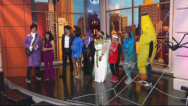 'Windy City Weekend' dresses up in costumes for Halloween 2025, tries ...