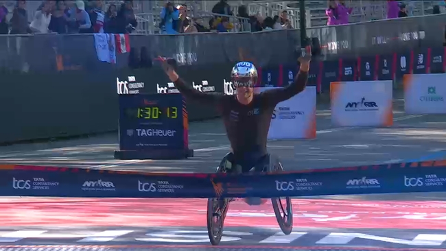 Susannah Scaroni wins her third pro women's wheelchair race - ABC7 New York