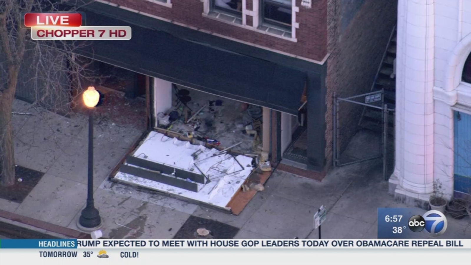 Small explosion sparks Andersonville fire - ABC7 Chicago