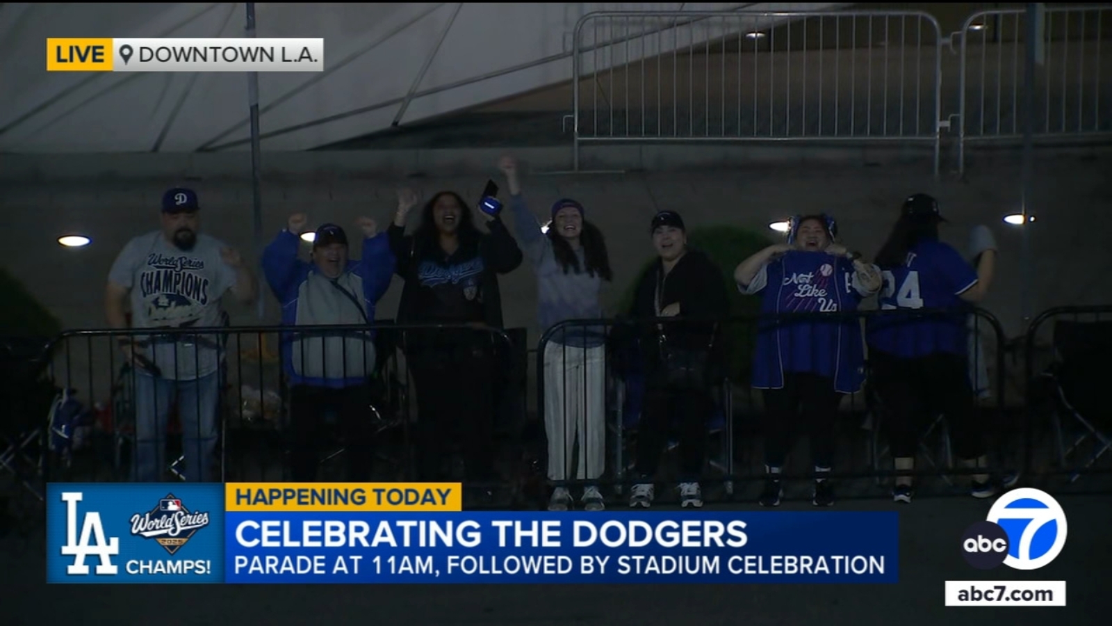 Dodger fans line up early along parade route - ABC7 Los Angeles