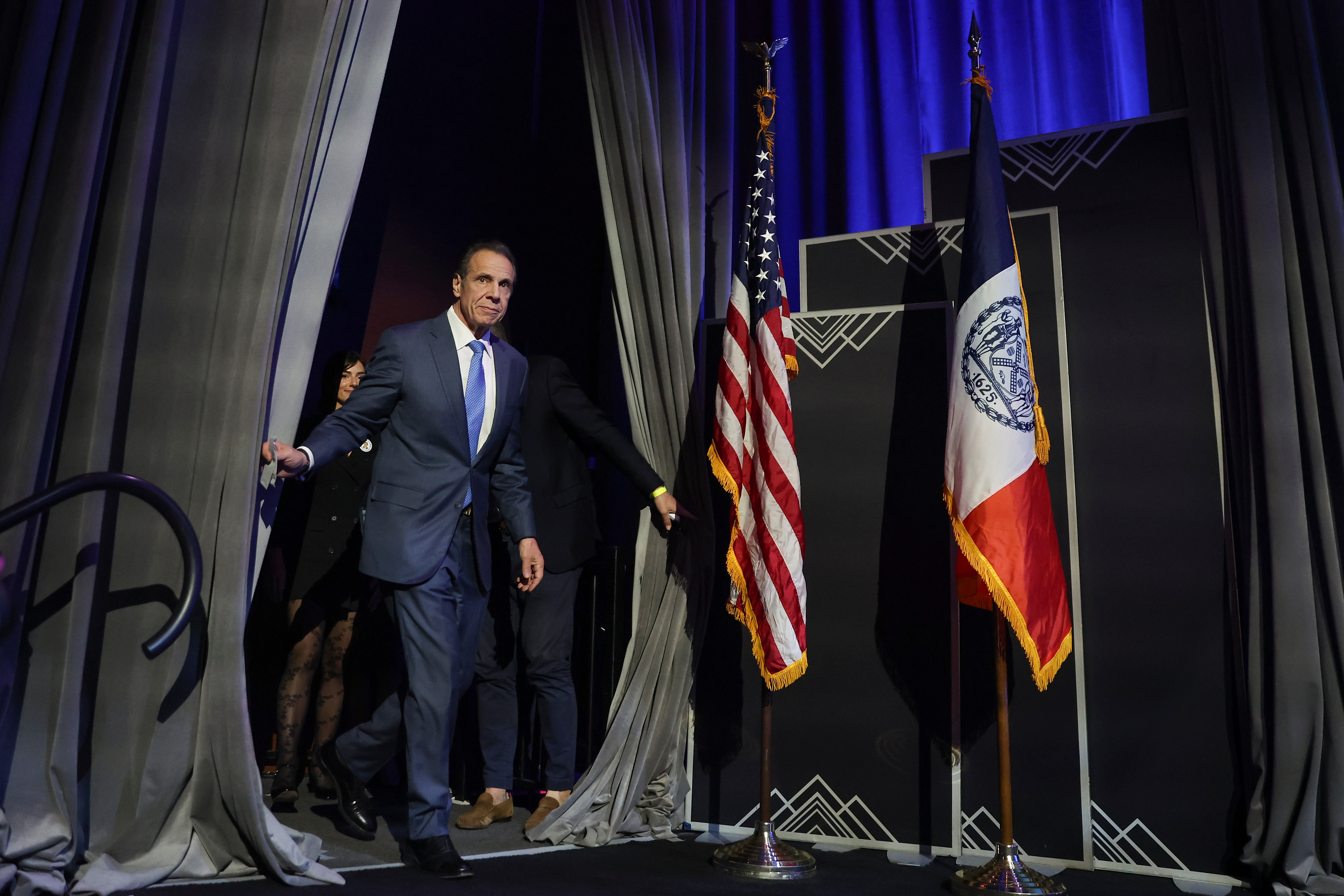 Mamdani will work during transition to win over New Yorkers who did not ...