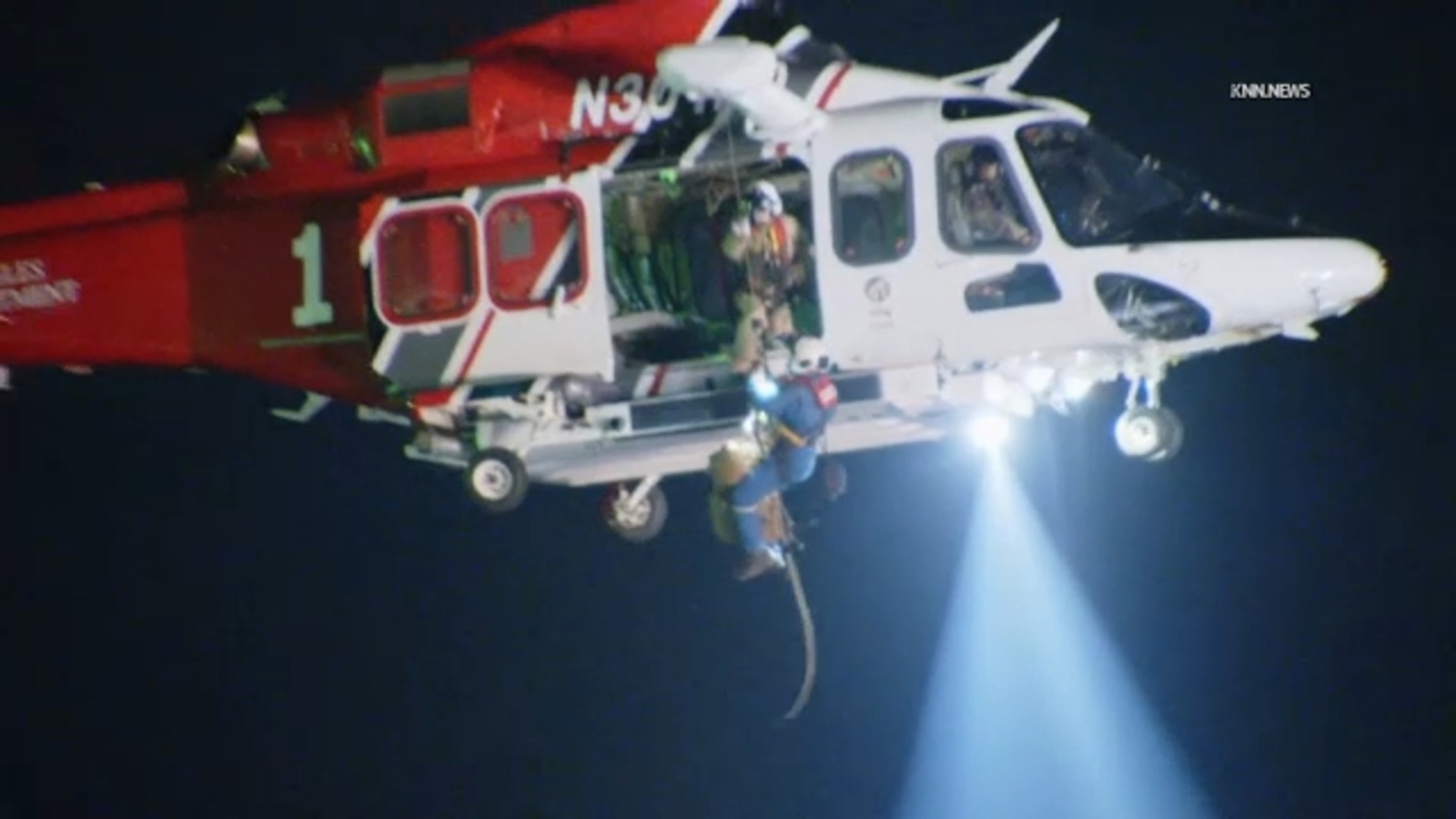 LAFD helicopter crew performs hoist rescue after man falls over cliff ...