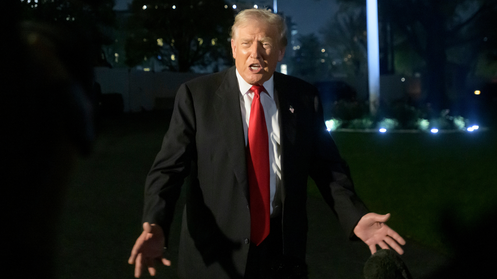 Over 1,600 flights canceled in US on Monday as President Trump tells ...