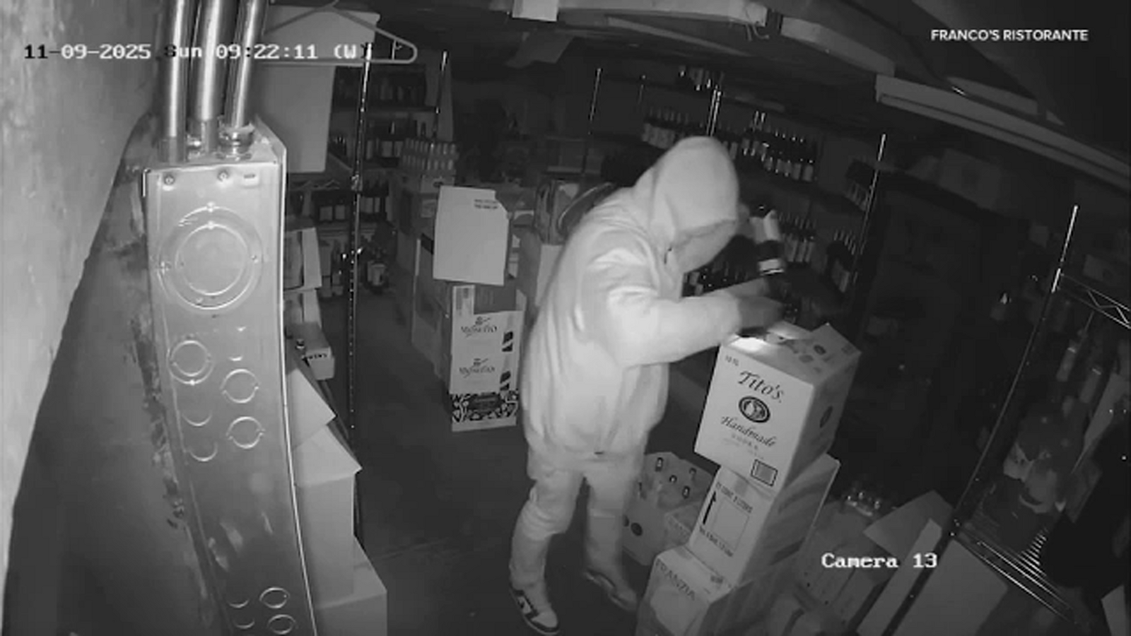Video captures 3rd break-in at Bridgeport, Chicago restaurant Franco's ...