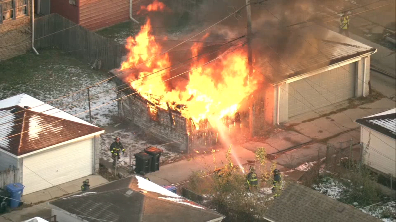 Video from ABC Chopper 7 shows Chicago firefighters battle garage fire ...