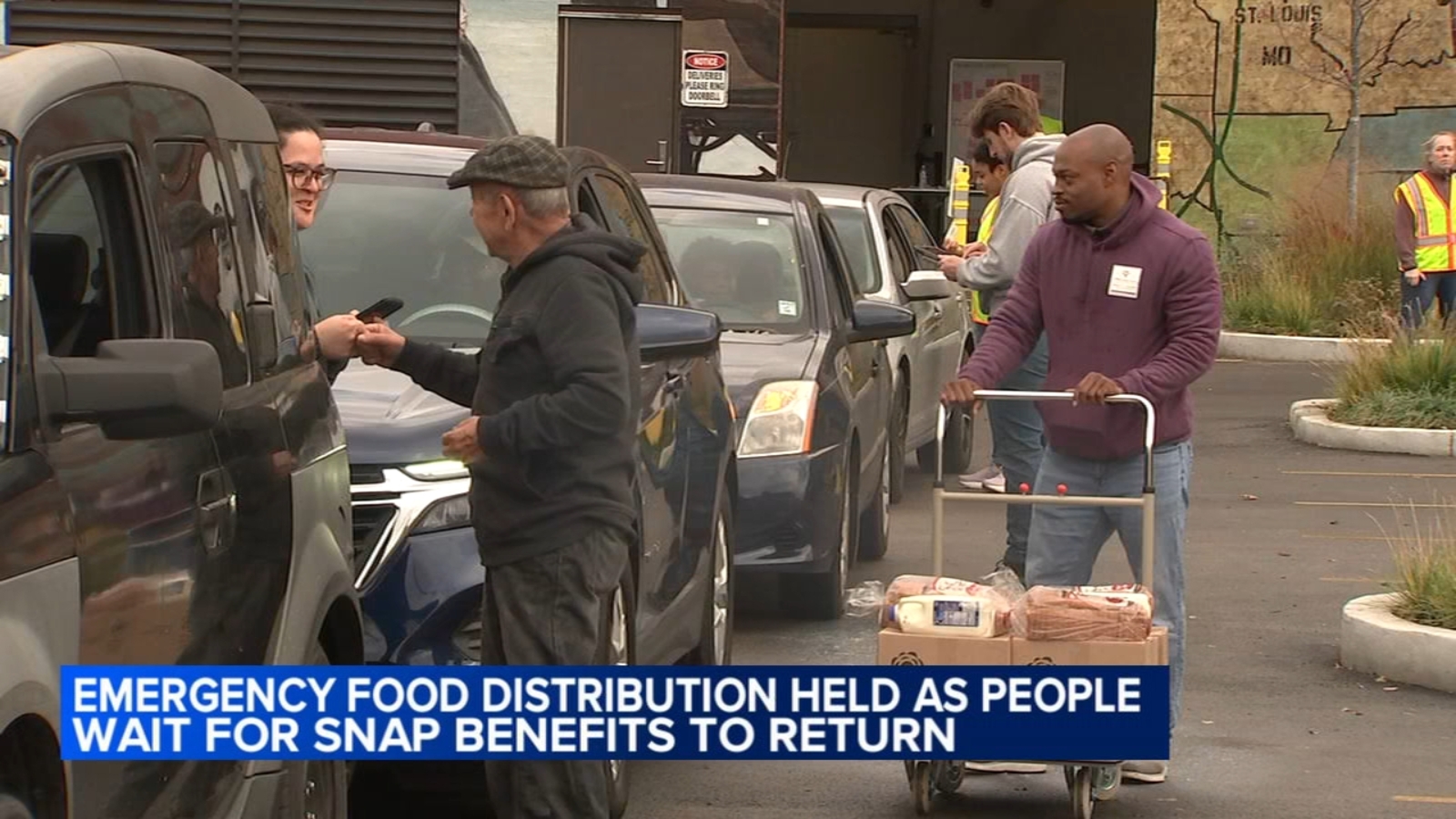 Illinois SNAP benefits: Greater Chicago Food Depository holds free food ...