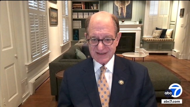 Tree crushes CHP vehicle, Audi as high winds hit Santa Cruz - ABC7 Los ...