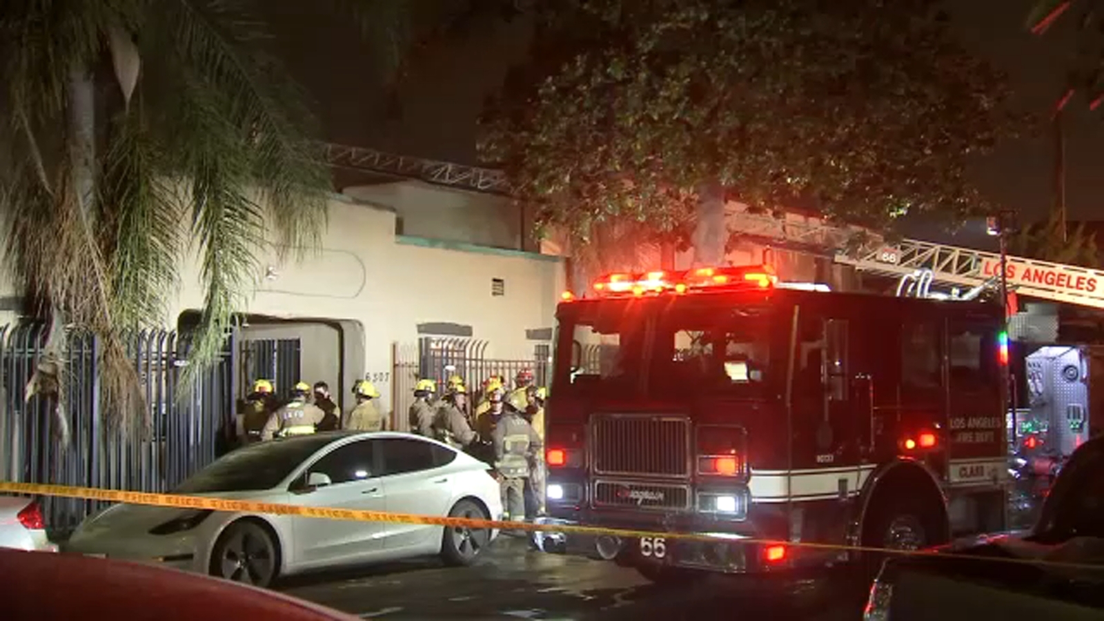 65-year-old woman found dead after bungalow fire in Hyde Park - ABC7 ...