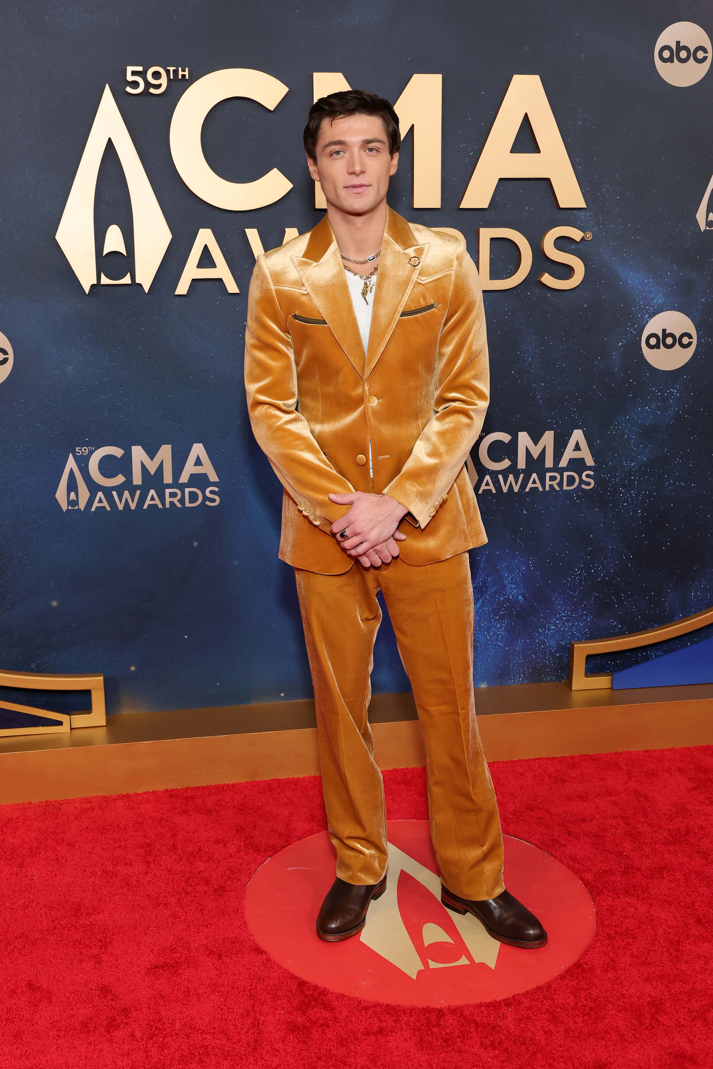 2025 CMA Awards: The best red carpet fashion from Country Music's ...