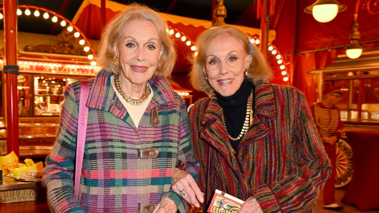 Entertainment duo Alice and Ellen Kessler twins die by assisted suicide ...
