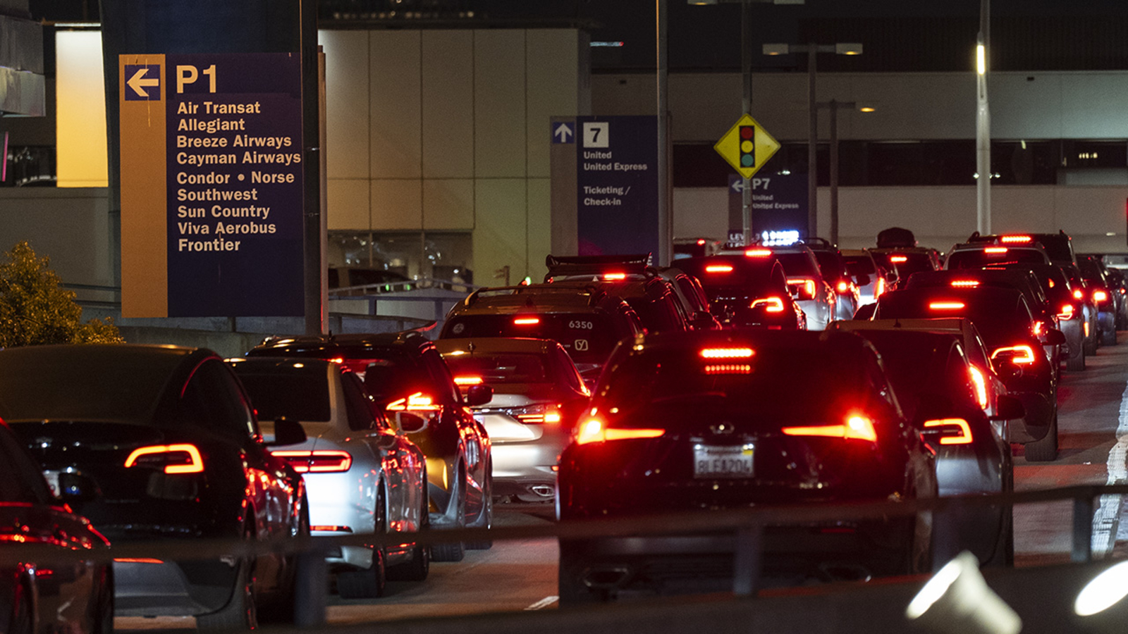 Car thefts on the rise at LAX and other busy airports. What you need to ...