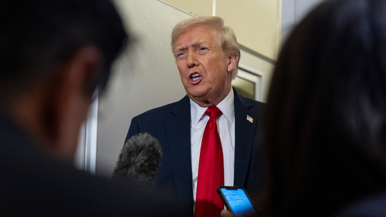 Georgia prosecutor drops election interference case against Trump ...