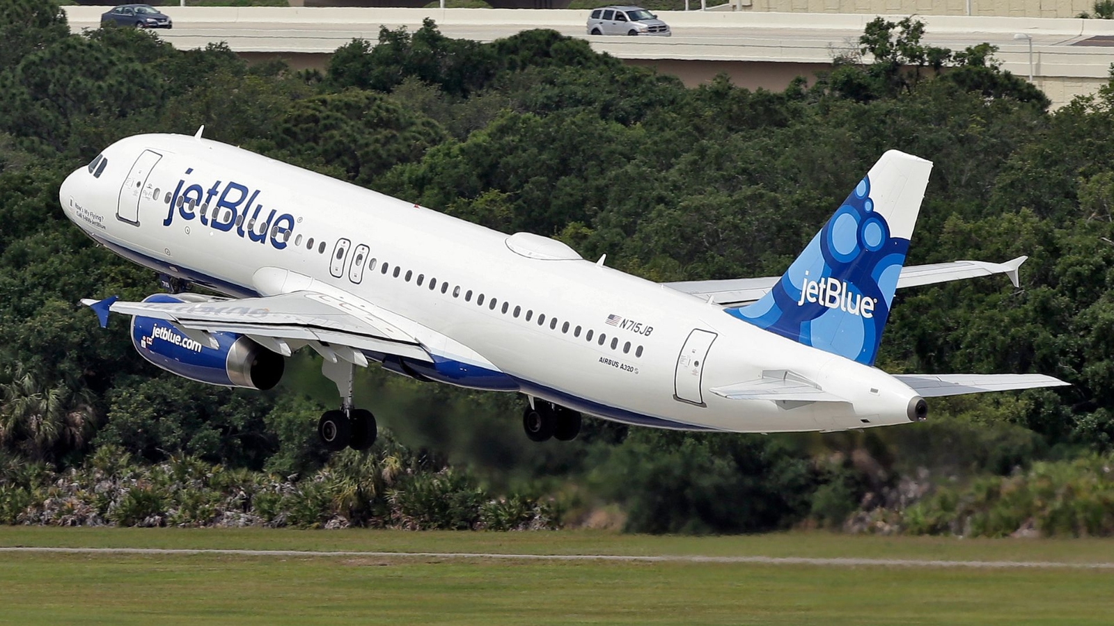 Thousands of passenger planes need to be fixed to avoid pilots losing ...