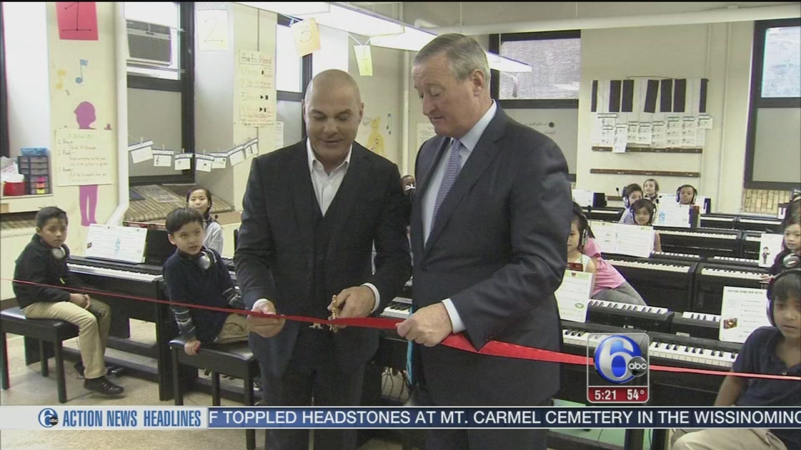 Mayor Kenney tours Piano Lab - 6abc Philadelphia