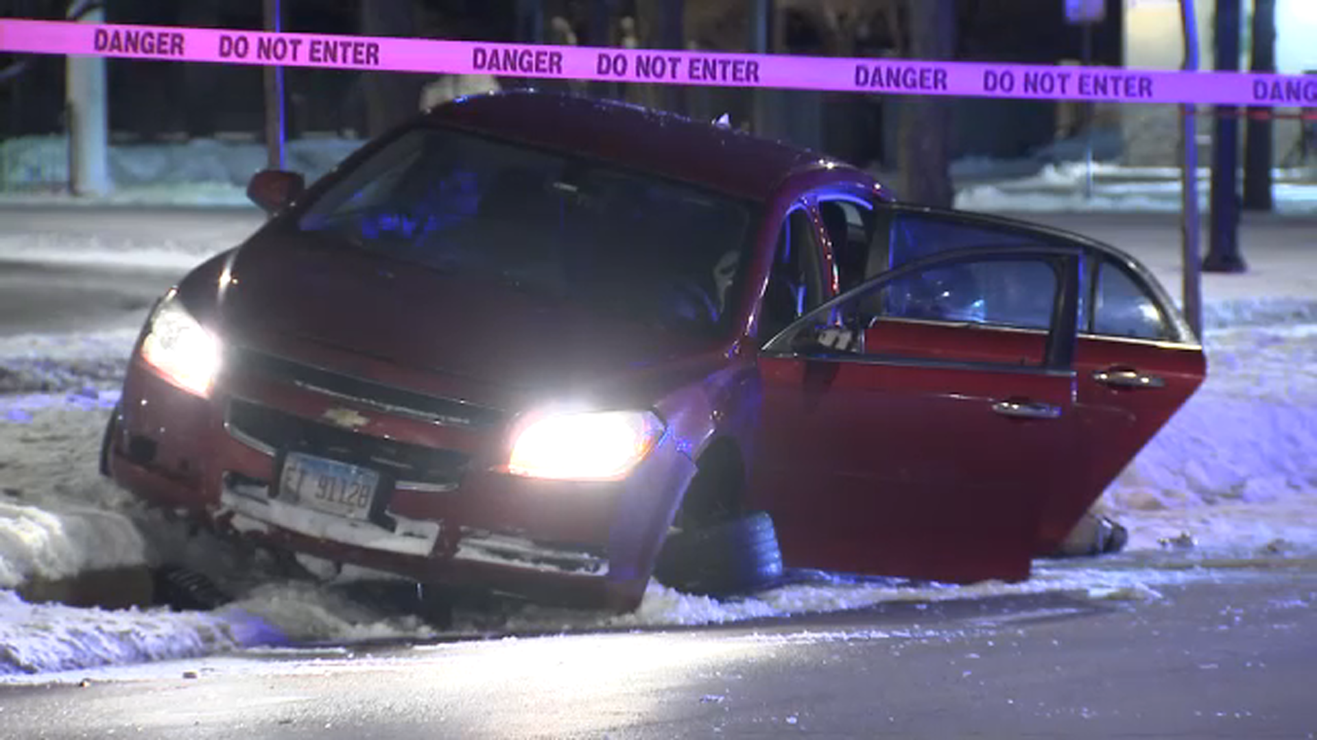 Chicago shooting, today: 18-year-old boy killed in Bronzeville, 2 ...