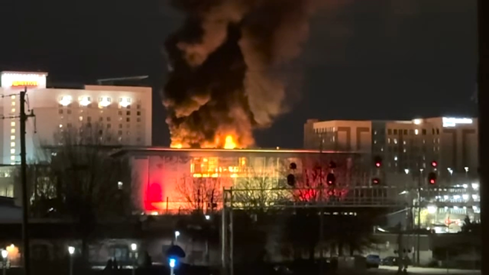 Raleigh Convention Center: 2-alarm fire burns in downtown, believed ...