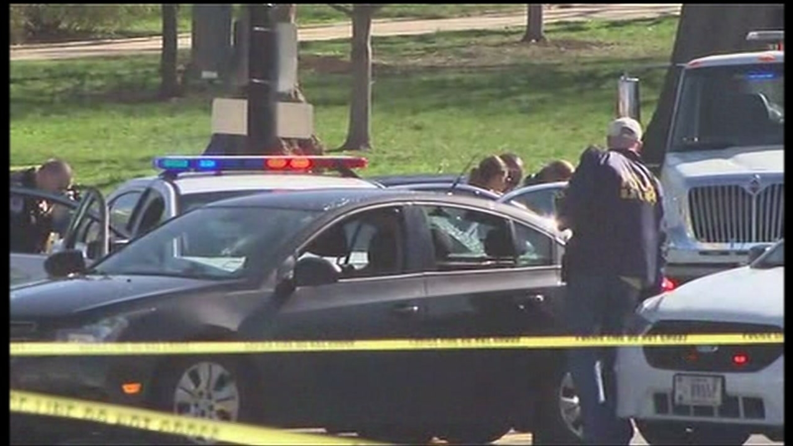 Police: Shots fired at U.S. Capitol after driver attempts to run over ...