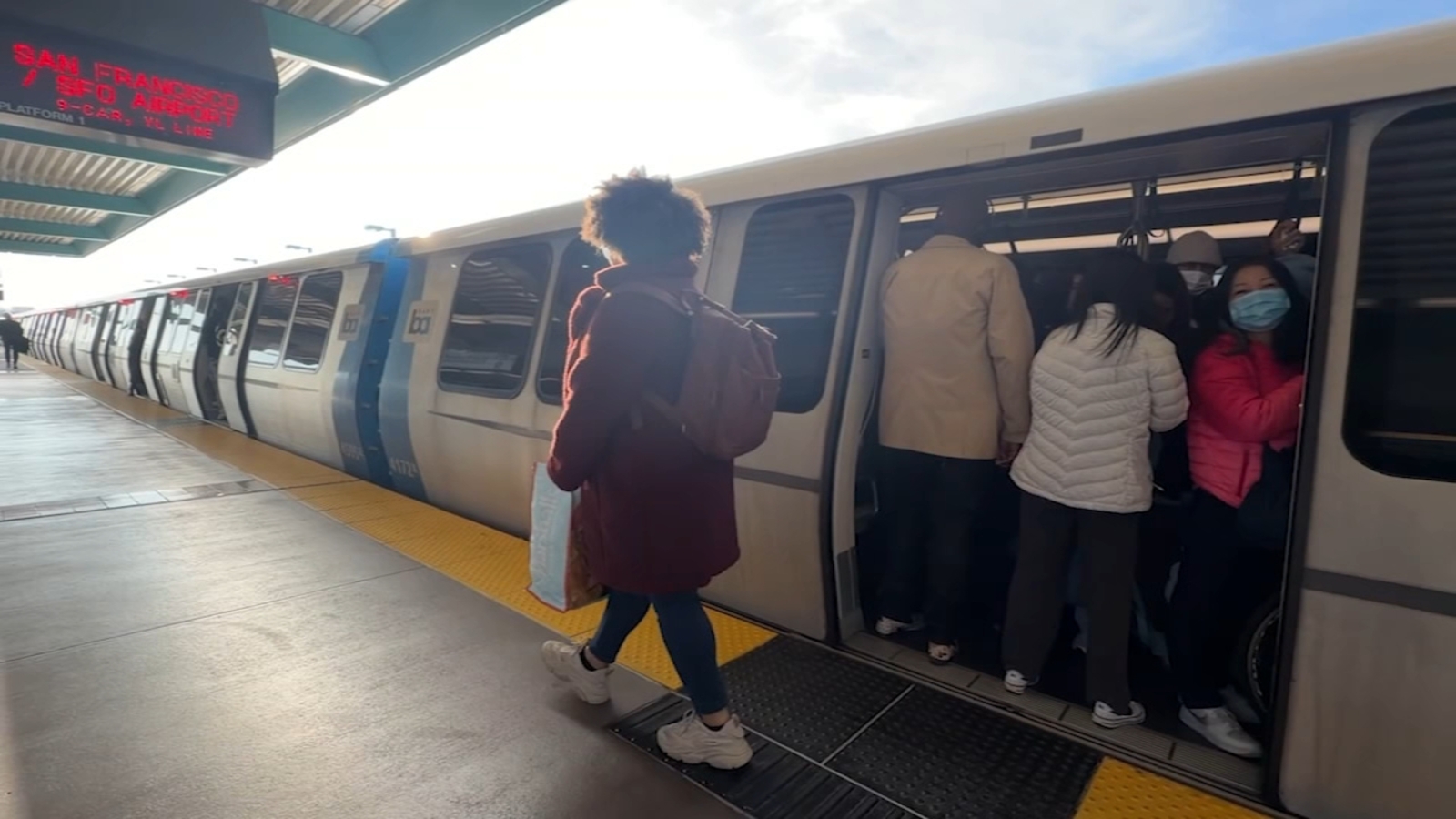 Frustrated BART commuters struggle to board crowded trains after downtown San Francisco power ...