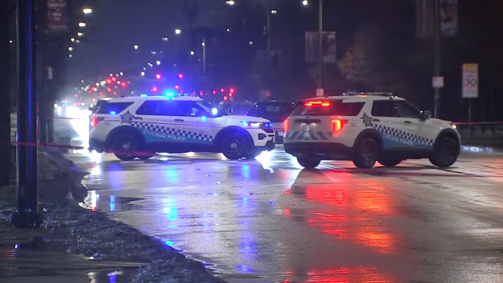 Chicago shooting: 2 Cook County deputies shot at outside Mt. Sinai ...