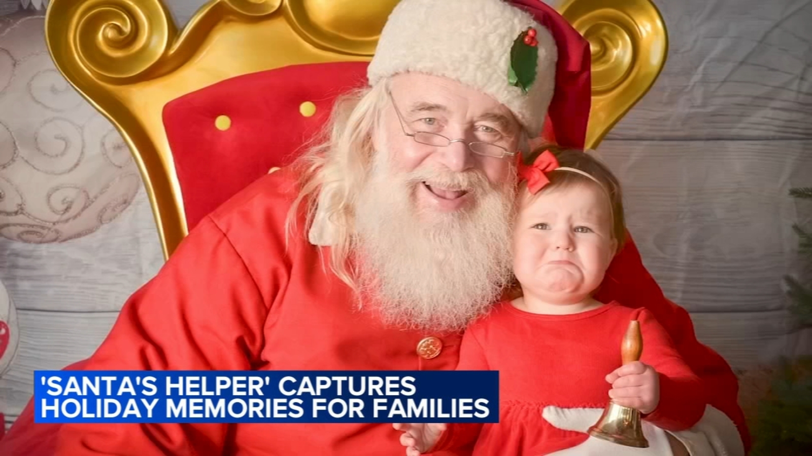 'Santa's helper' captures holiday memories for families - 6abc Philadelphia
