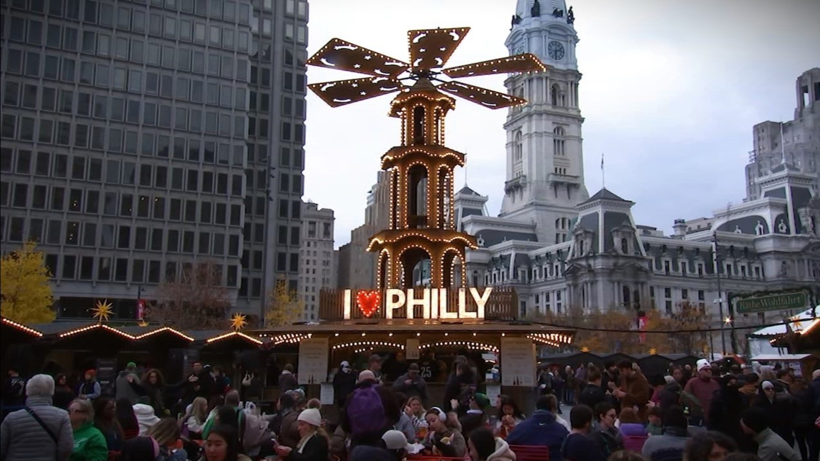 Holiday markets surrounding City Hall make perfect gift-giving ...
