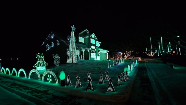 Ramos Family in Posen wins Great Chicago Light Fight 2025 - ABC7 Chicago