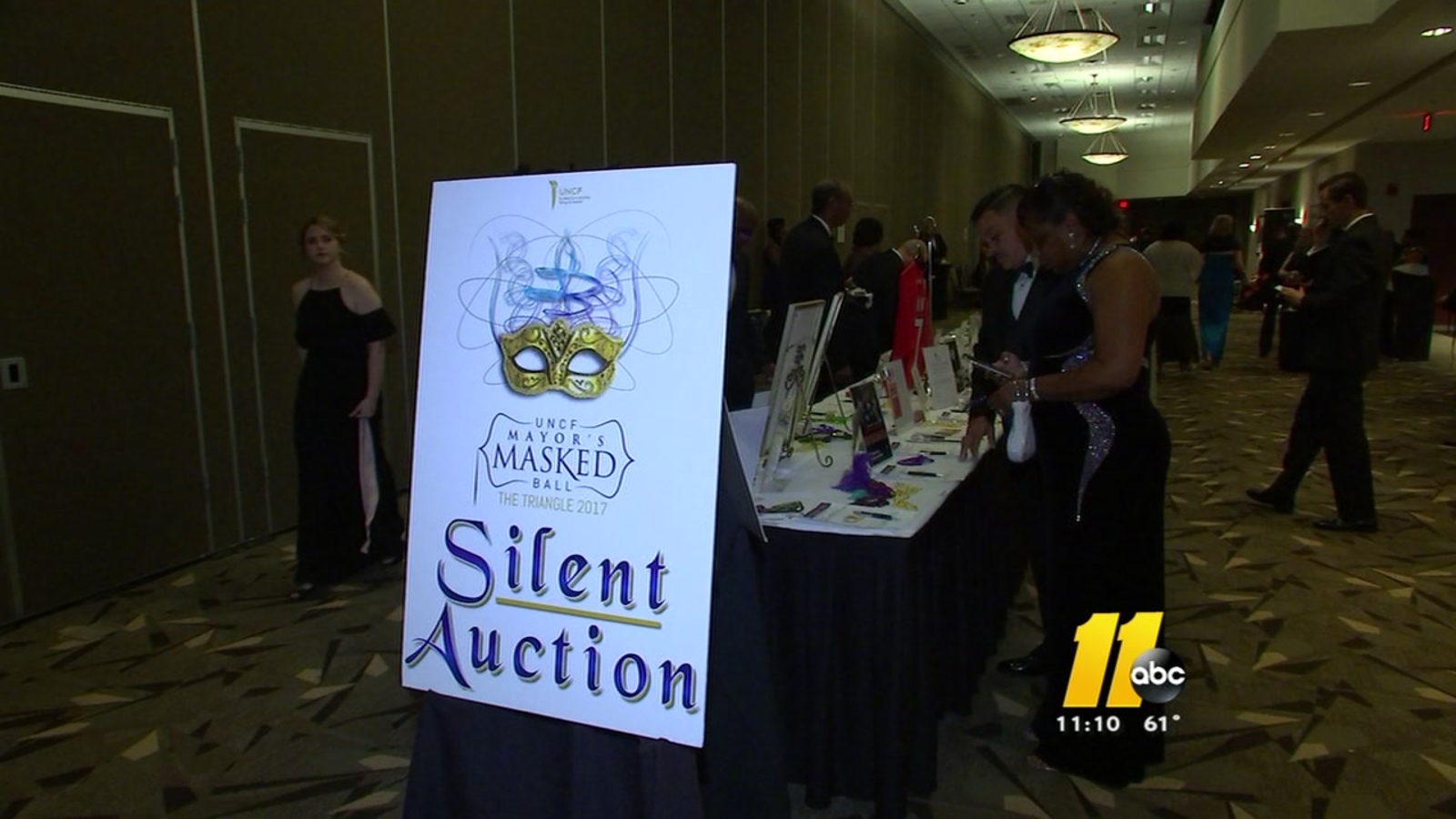 Hundreds attend UNCF Mayor's Masked Ball - ABC11 Raleigh-Durham
