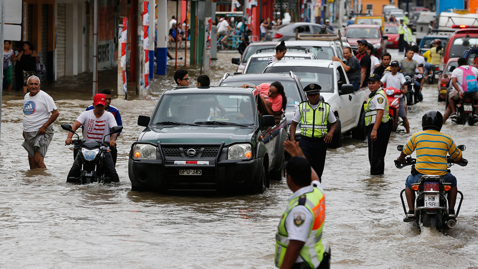 How New Yorkers are helping out after flooding disaster in Colombia ...