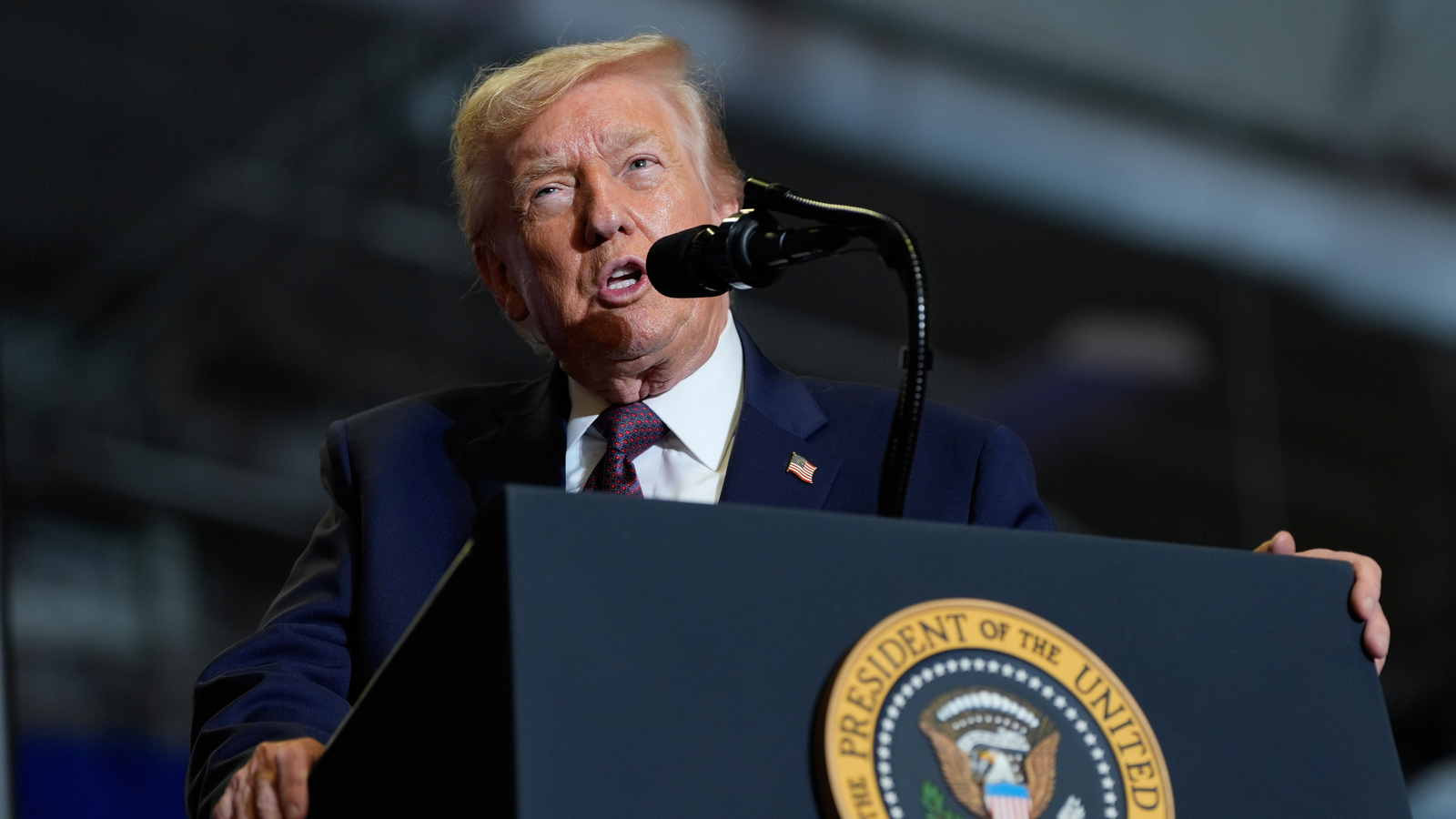 Trump administration pauses some leases for offshore wind projects over ...