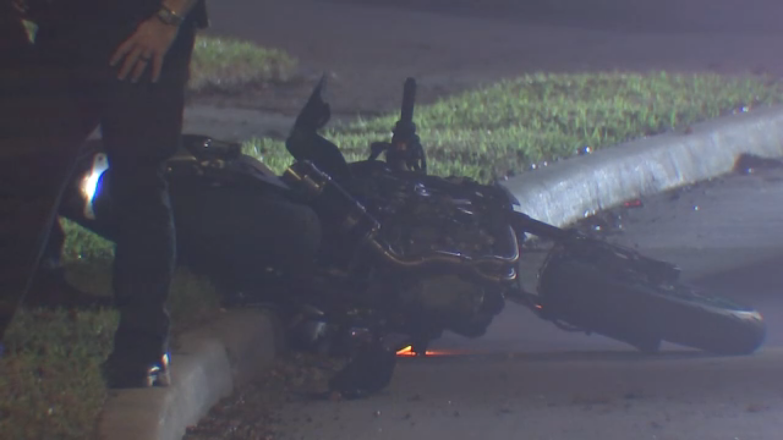 Motorcyclist killed after losing control, crashing into tree near ...
