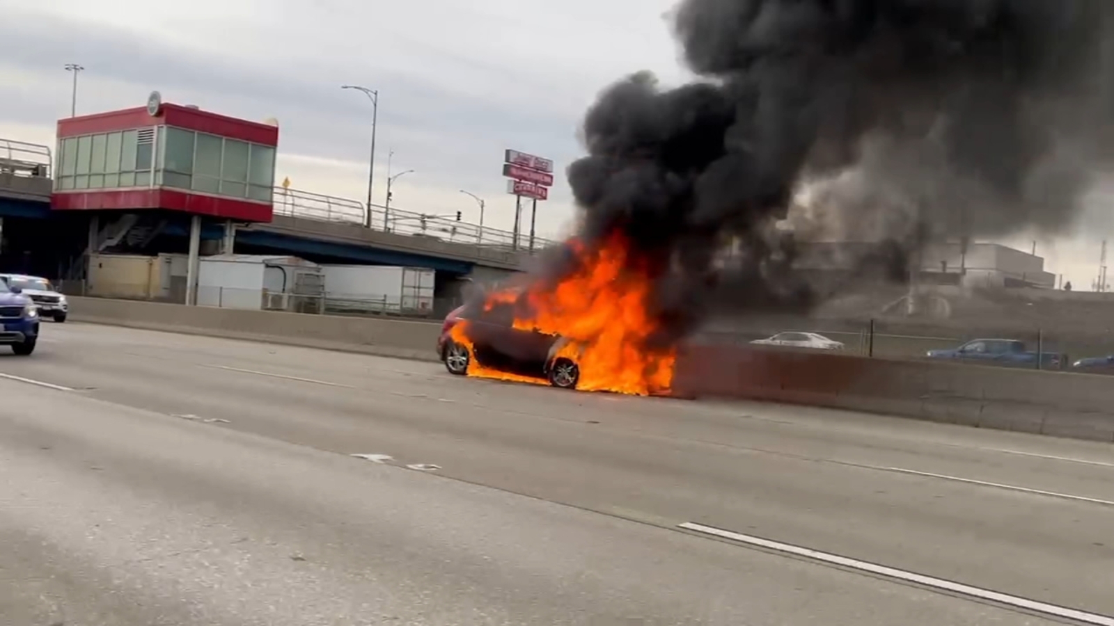 Chicago I-94 traffic: Car engulfed in flames on Interstate 94 at 87th ...