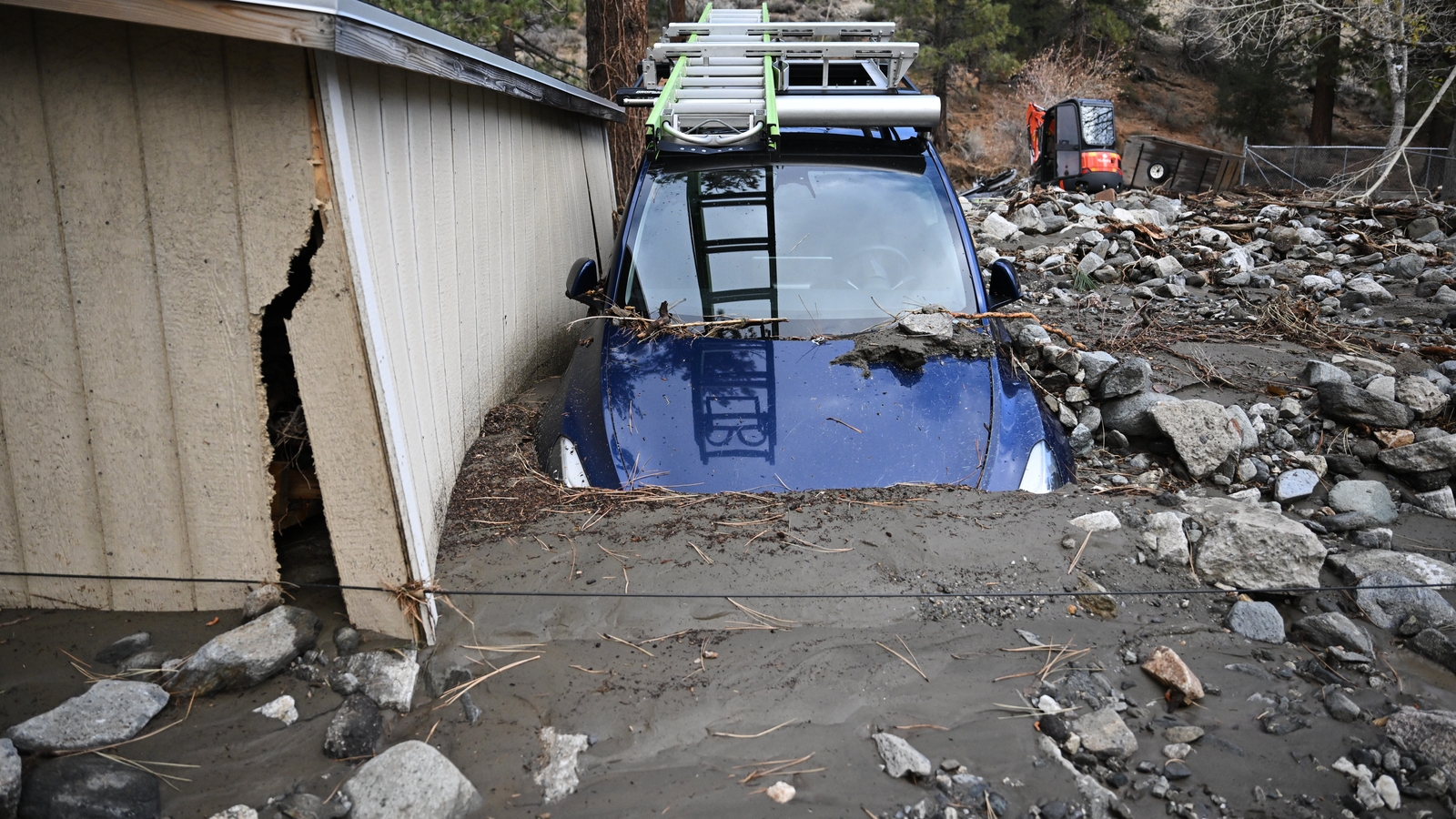 Angeles Crest Highway north of La Cañada Flintridge shut down - ABC7 ...