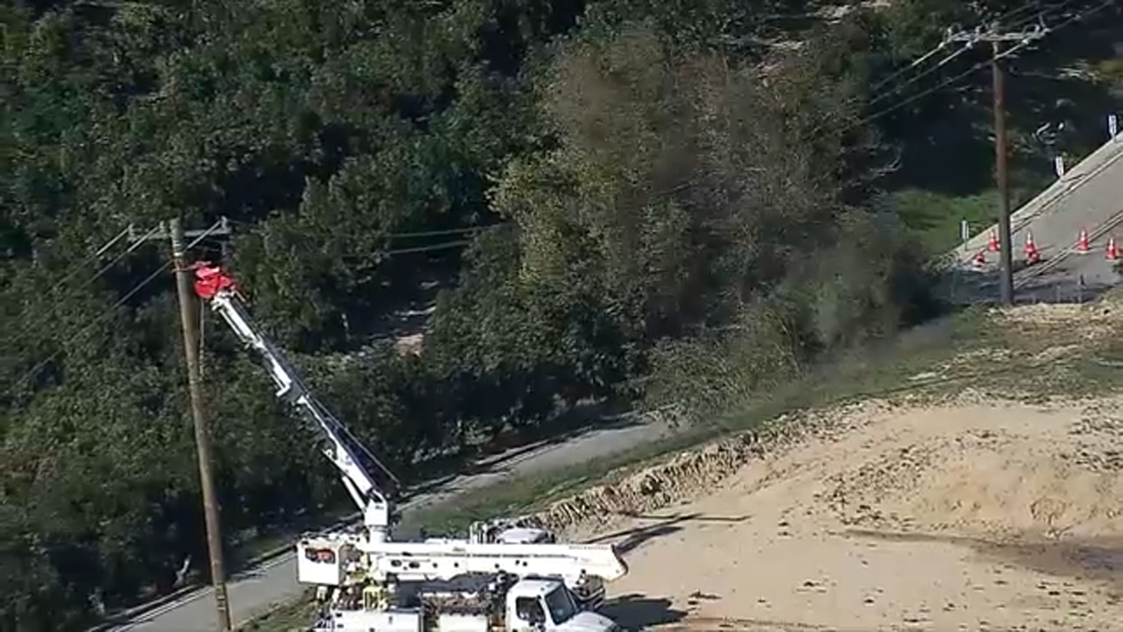 SR-118 near Moorpark reopens after hourslong cleanup due to downed ...