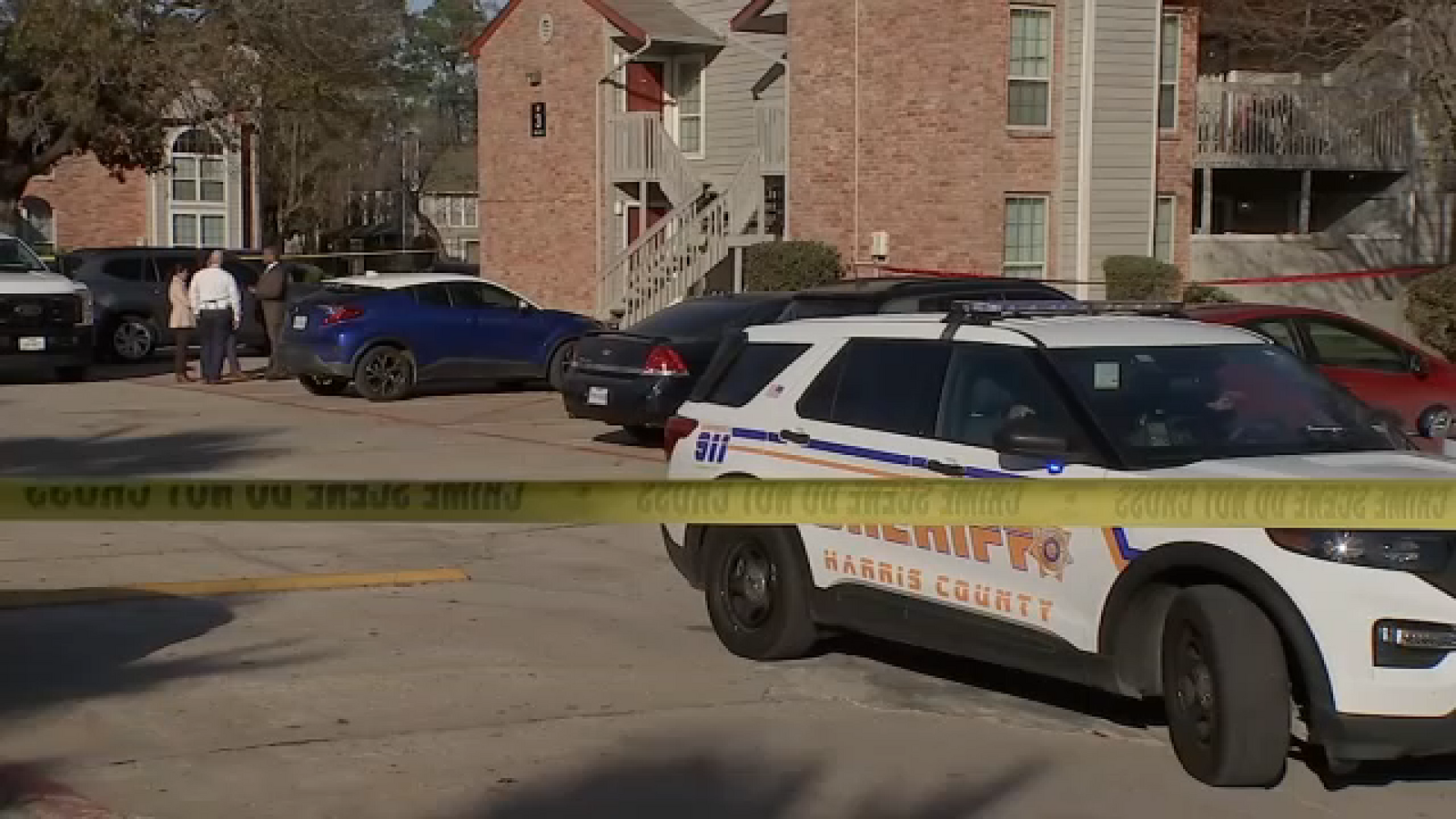 Man found dead outside East Harris County apartment, HCSO says - ABC13 ...