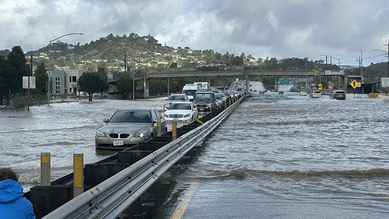Highway 101, gas station in Larkspur, Corte Madera area flooded ...