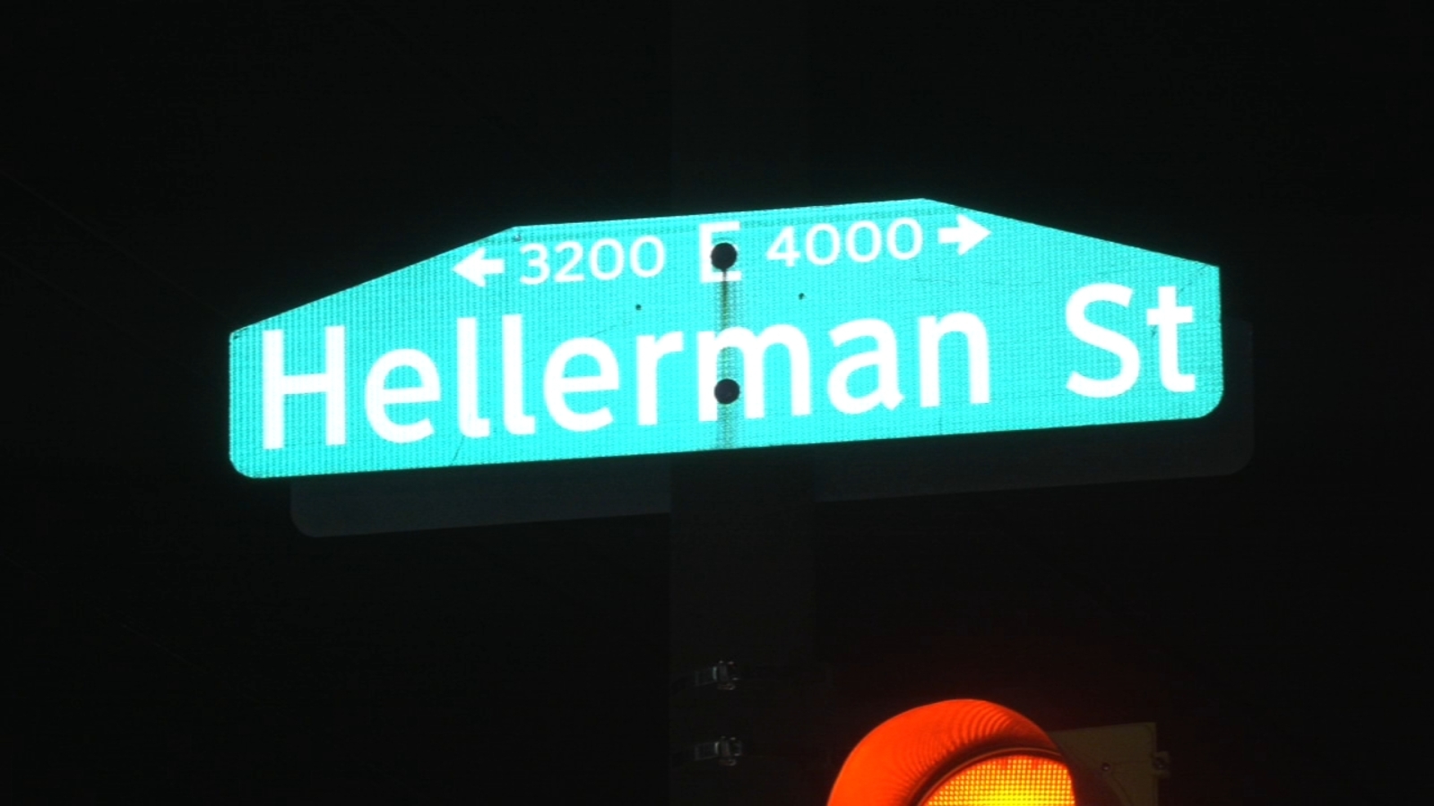 Man collapses, dies as he was being arrested in Tacony - 6abc Philadelphia