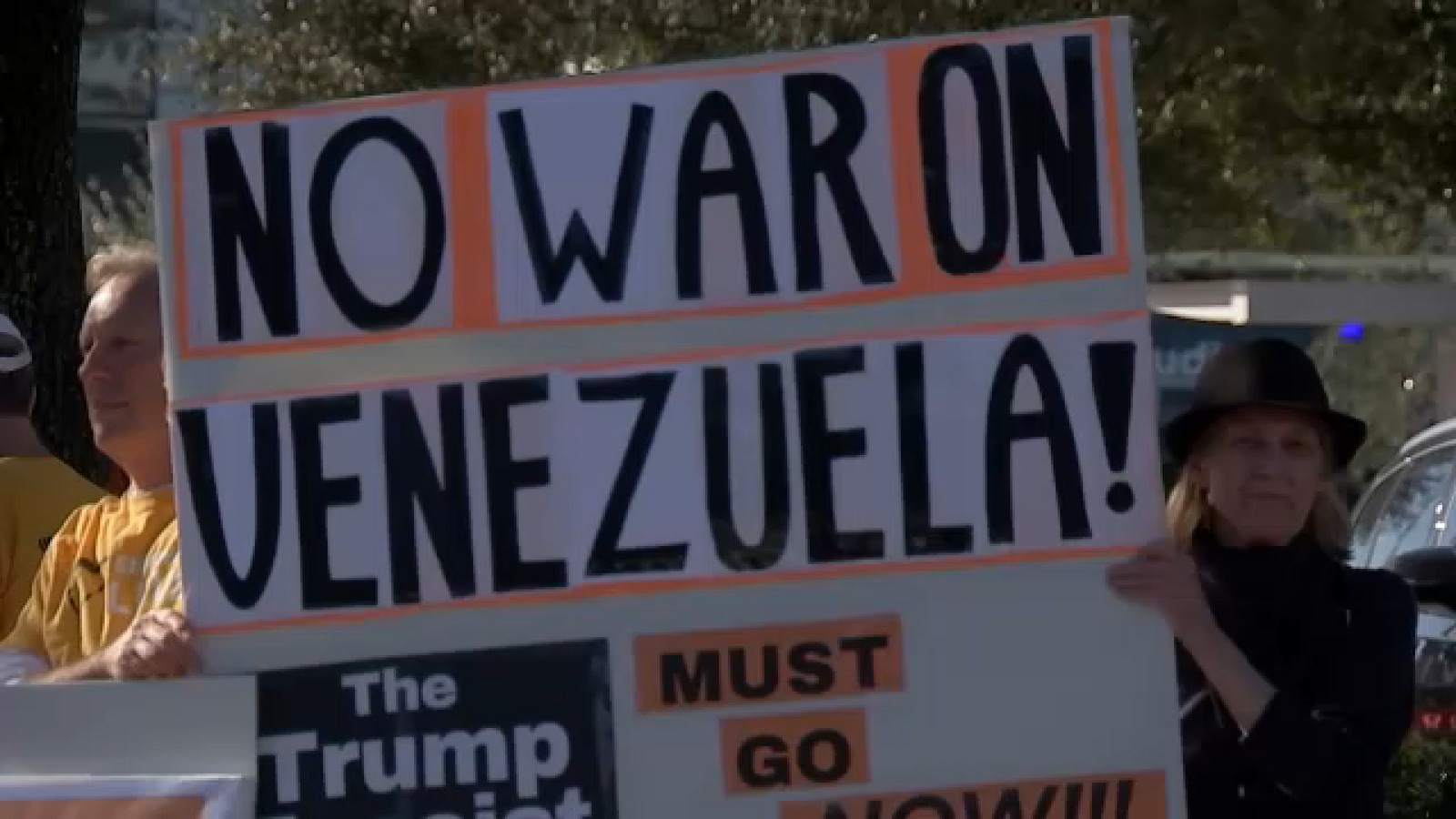 Houston Venezuelan community reacts to US air strike in Venezuela and ...