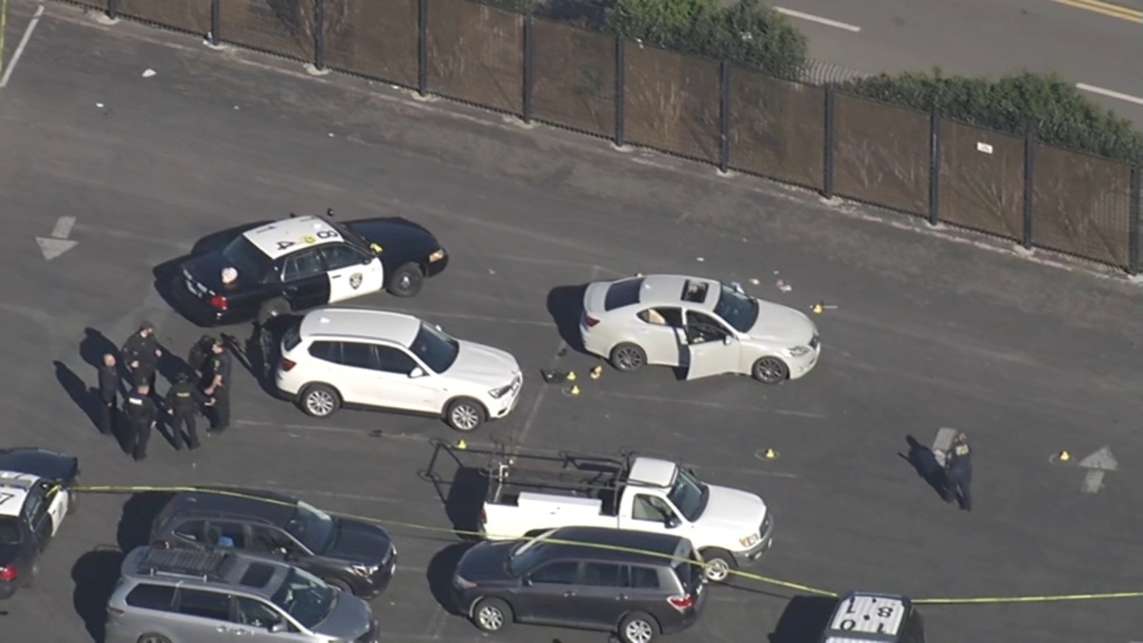 Person killed in shooting near Oakland flea market, police say - ABC7 ...