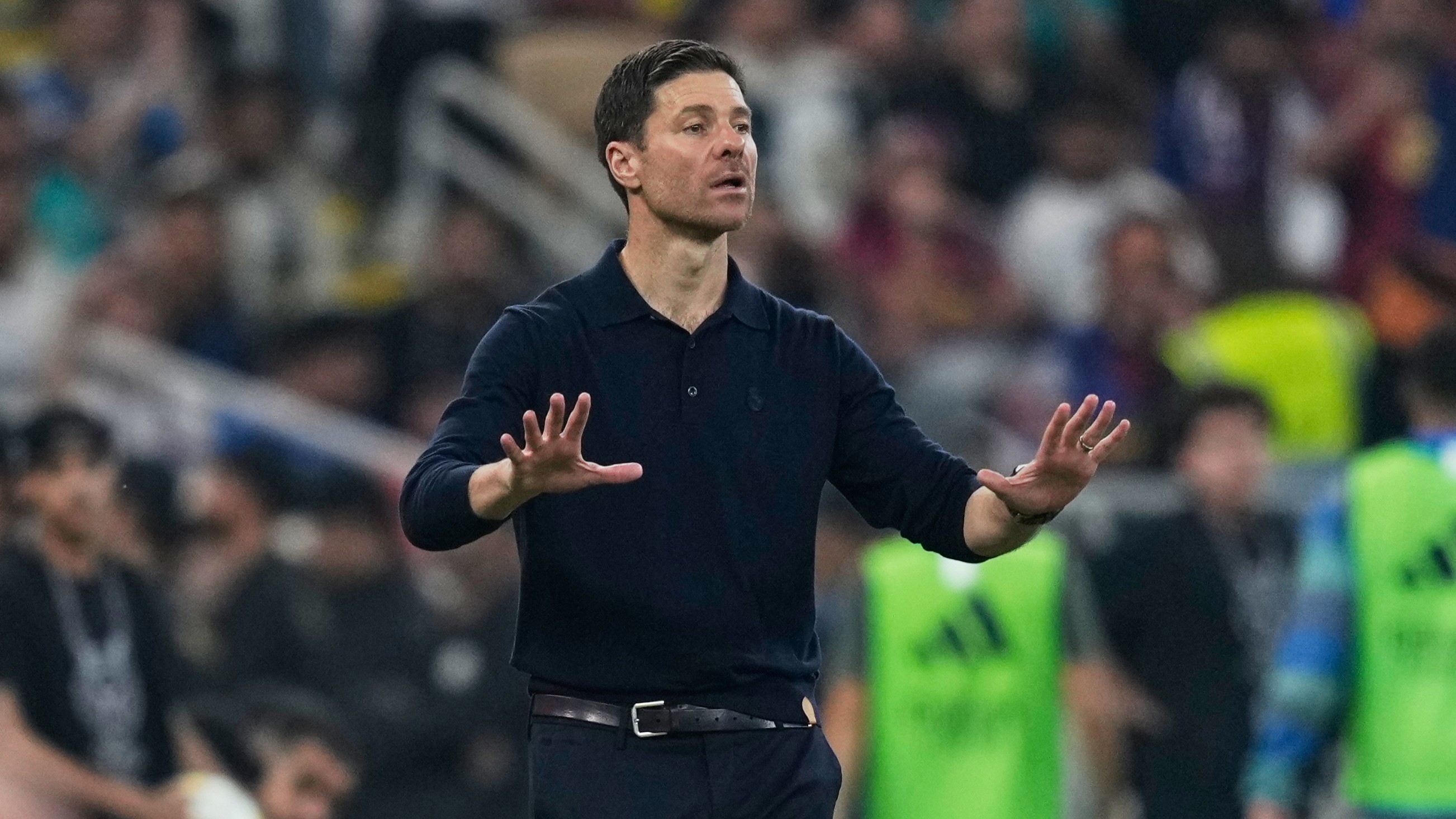 Xabi Alonso fuera del Real Madrid tras perder la Supercopa - ABC7 Los ...