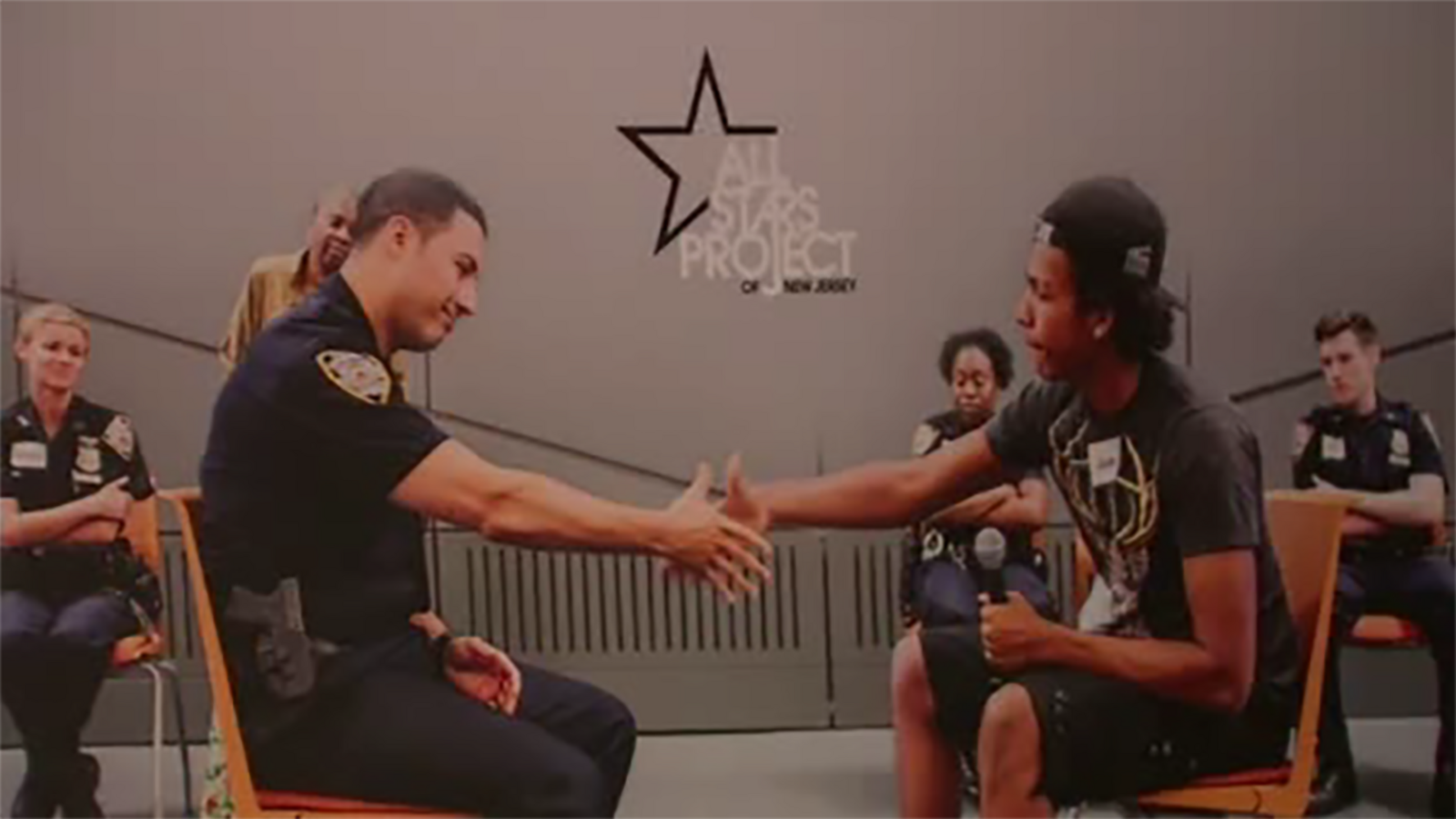New program in Newark to improve relations between cops and kids - ABC7 ...