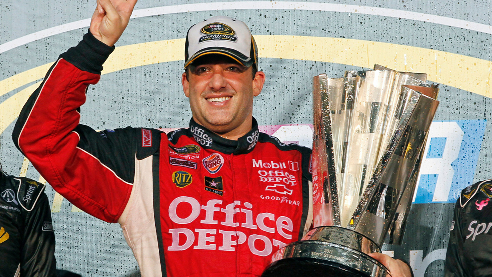 Tony Stewart returns to NASCAR in Ram Truck debut at Daytona ...