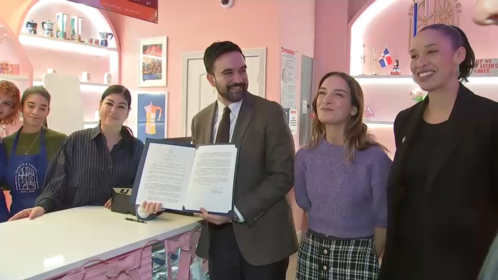 Mamdani signs small business executive order in Brooklyn - ABC7 New York