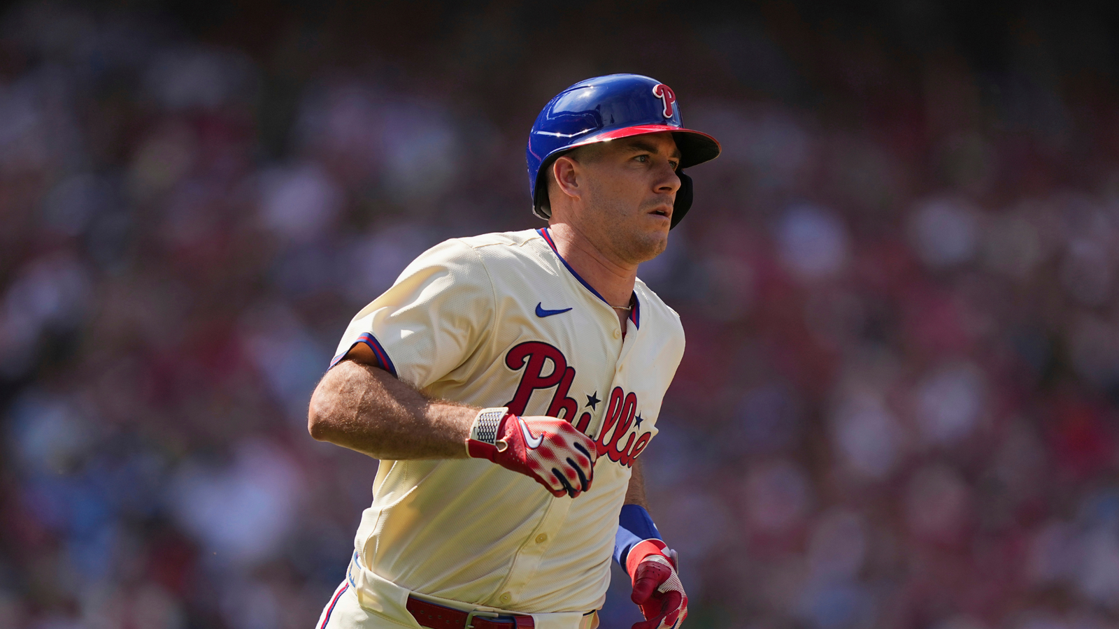 J.T. Realmuto agrees to $45 million, 3-year deal to stay with Phillies ...