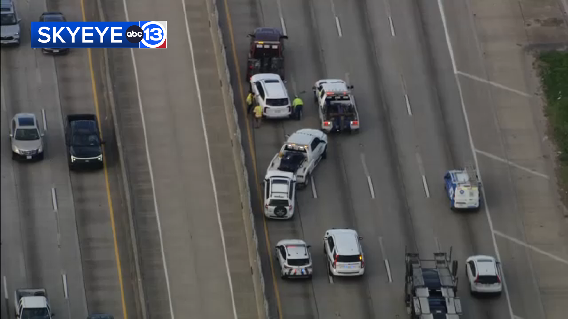 13 Alert Traffic: Expect delays after crash on I-45 snarls traffic at ...