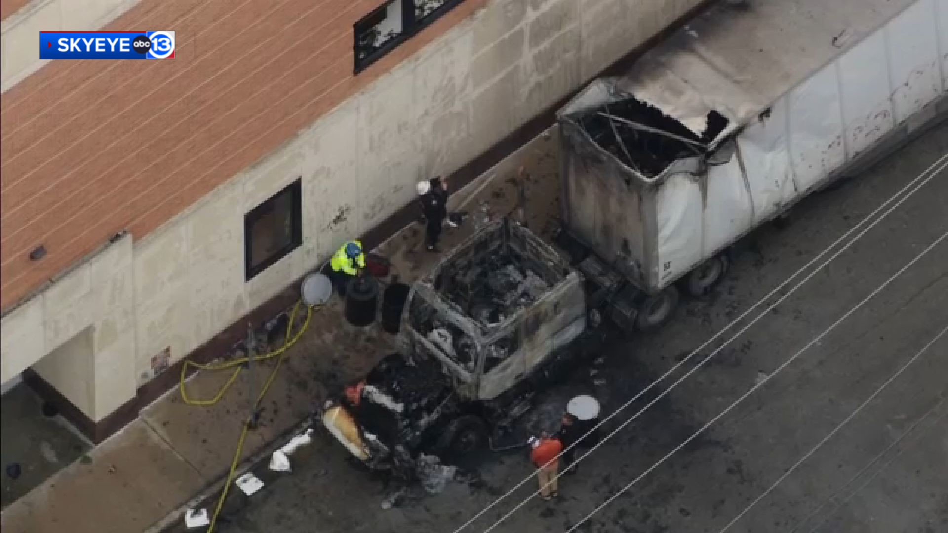 Big rig cabin completely destroyed after fully engulfed in flames in ...