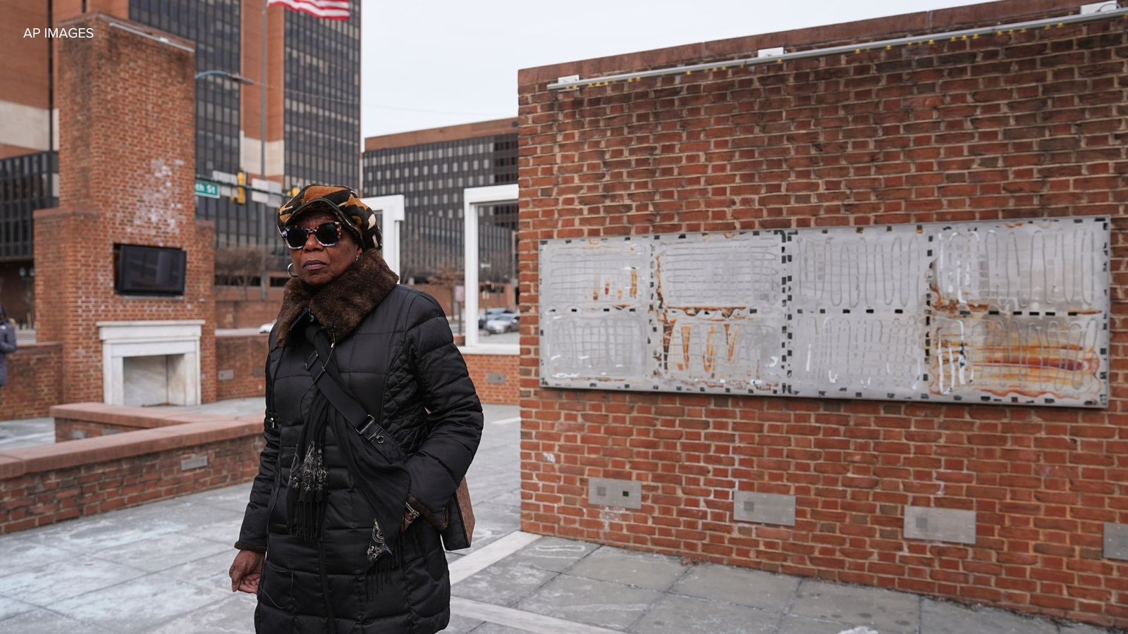 Philadelphia sues Trump admin over removal of slavery memorial - ABC7 ...