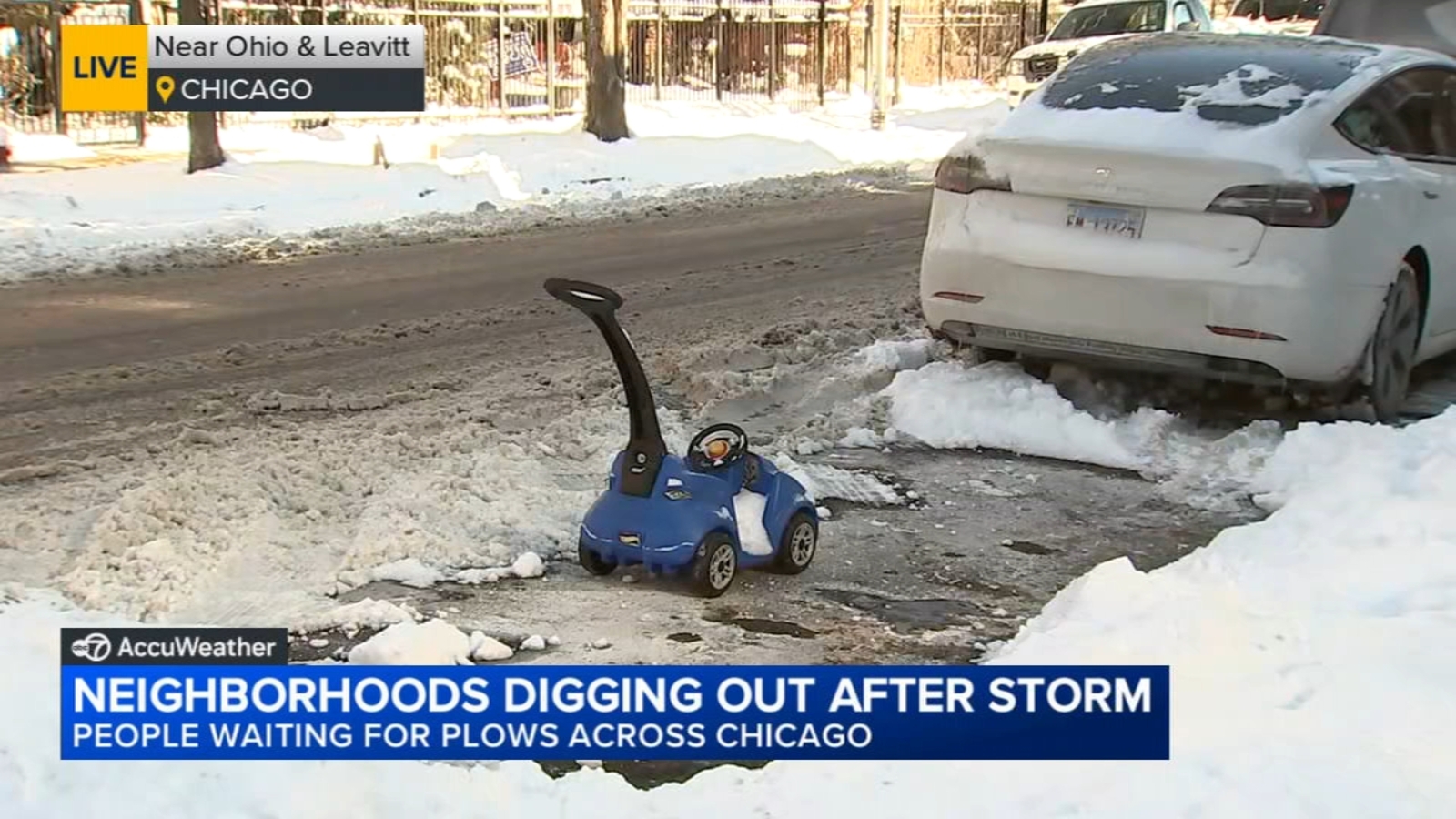 Chicago weather: Bitter cold remains after weekend snow storm; O'Hare ...